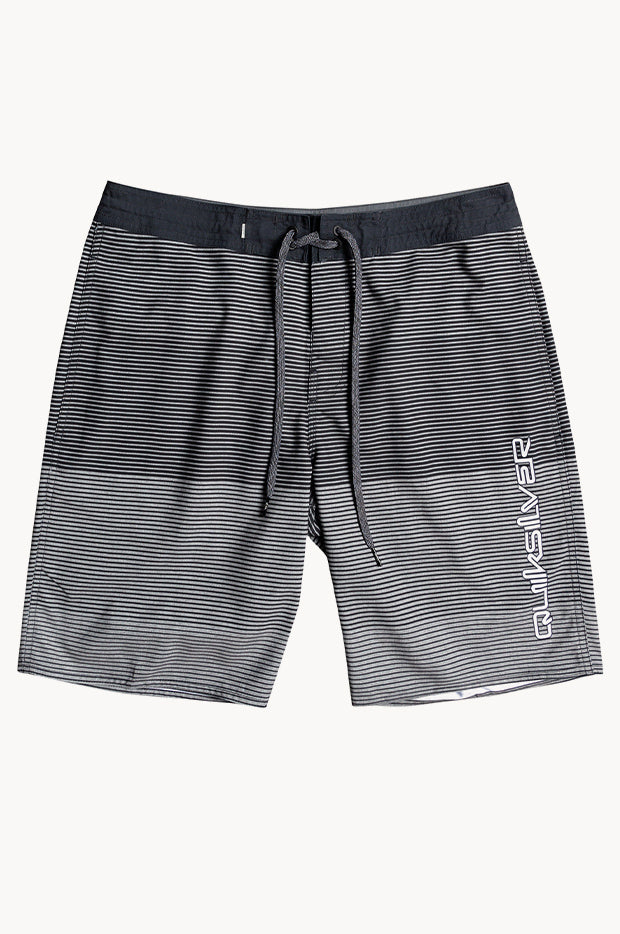 Quiksilver - Mens Massive 20" Boardshort - Black | Swimwear Galore US